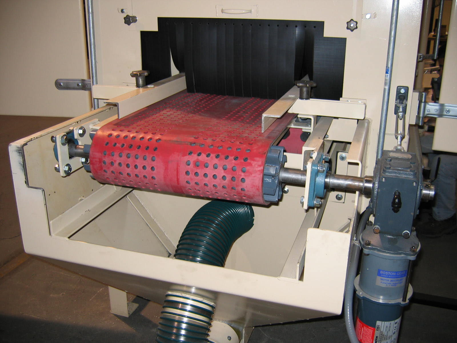 belt blaster top side 4884 - Blast & Wash Systems